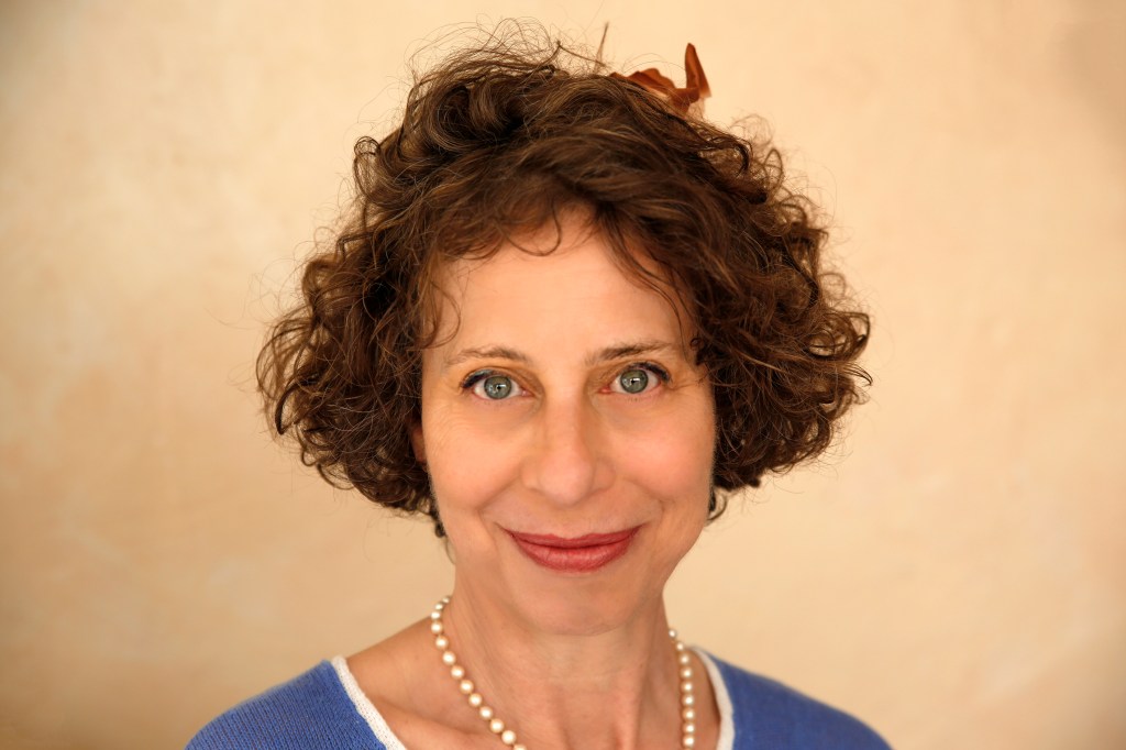 Interview: Colette Hiller (Aliens) – Indie Mac User